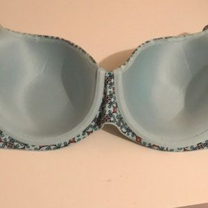 Victoria's Secret | Intimates & Sleepwear | Nwt Vs 34ddd Demi | Poshmark